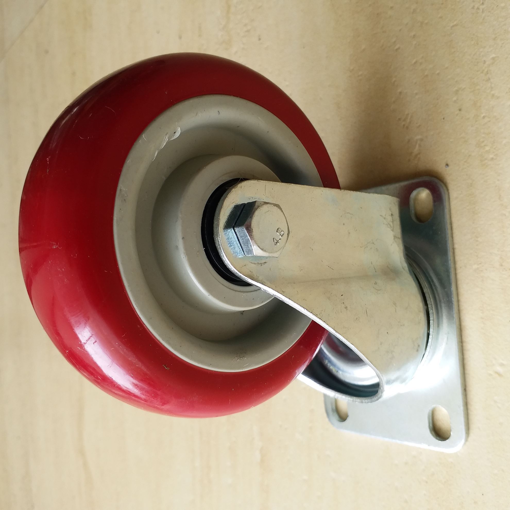 SKH Red Single Axis Active wheel